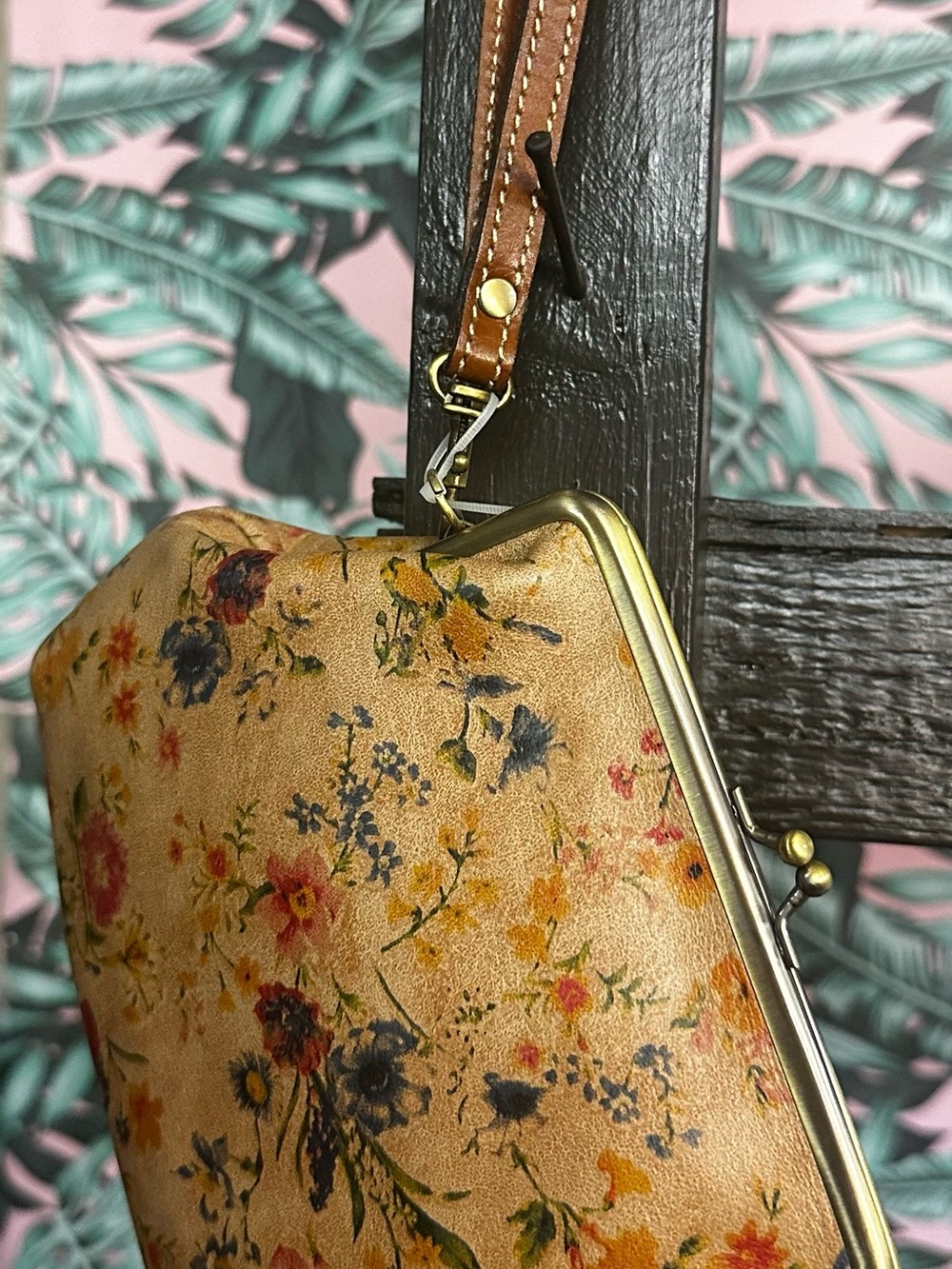 Patricia Nash | Bags | Patricia Nash Prairie Rose Cassini Wristlet Nwot ...